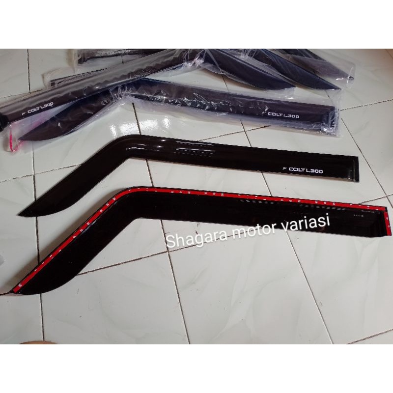 L300 Car Door Water Gutter / Young Water Gutter / Young Water Gutter ...