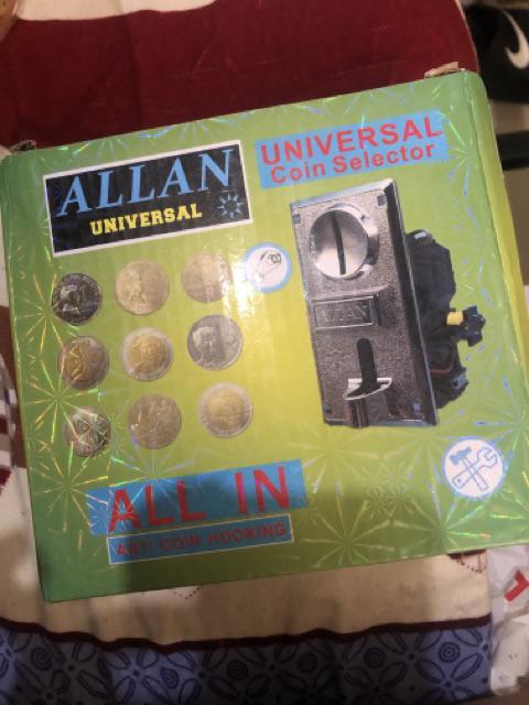 UNIVERSAL COINSLOT / MULTI COIN SELECTOR, ACCEPTS OLD AND NEW COINS (1 ...