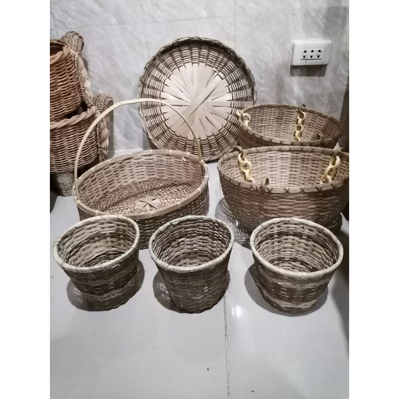 Set of Bilao, Hanging baskets, Fruit Baskets and white mouth planters ...