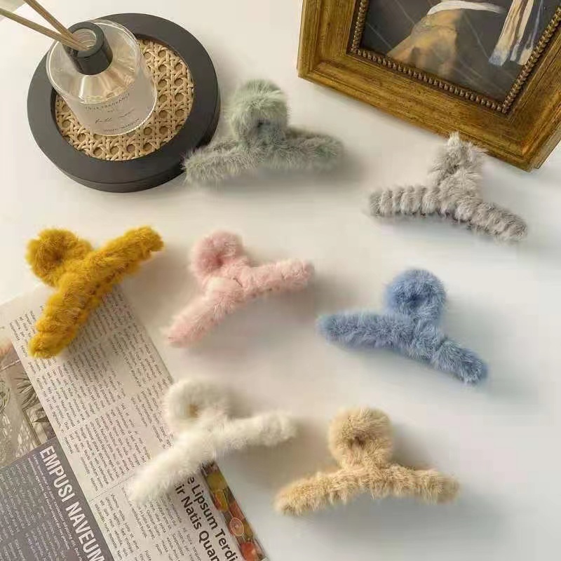 Korean Soft Furry Hair Claws Faux Fur Hair Clip Big Clamps Sweet Plush ...
