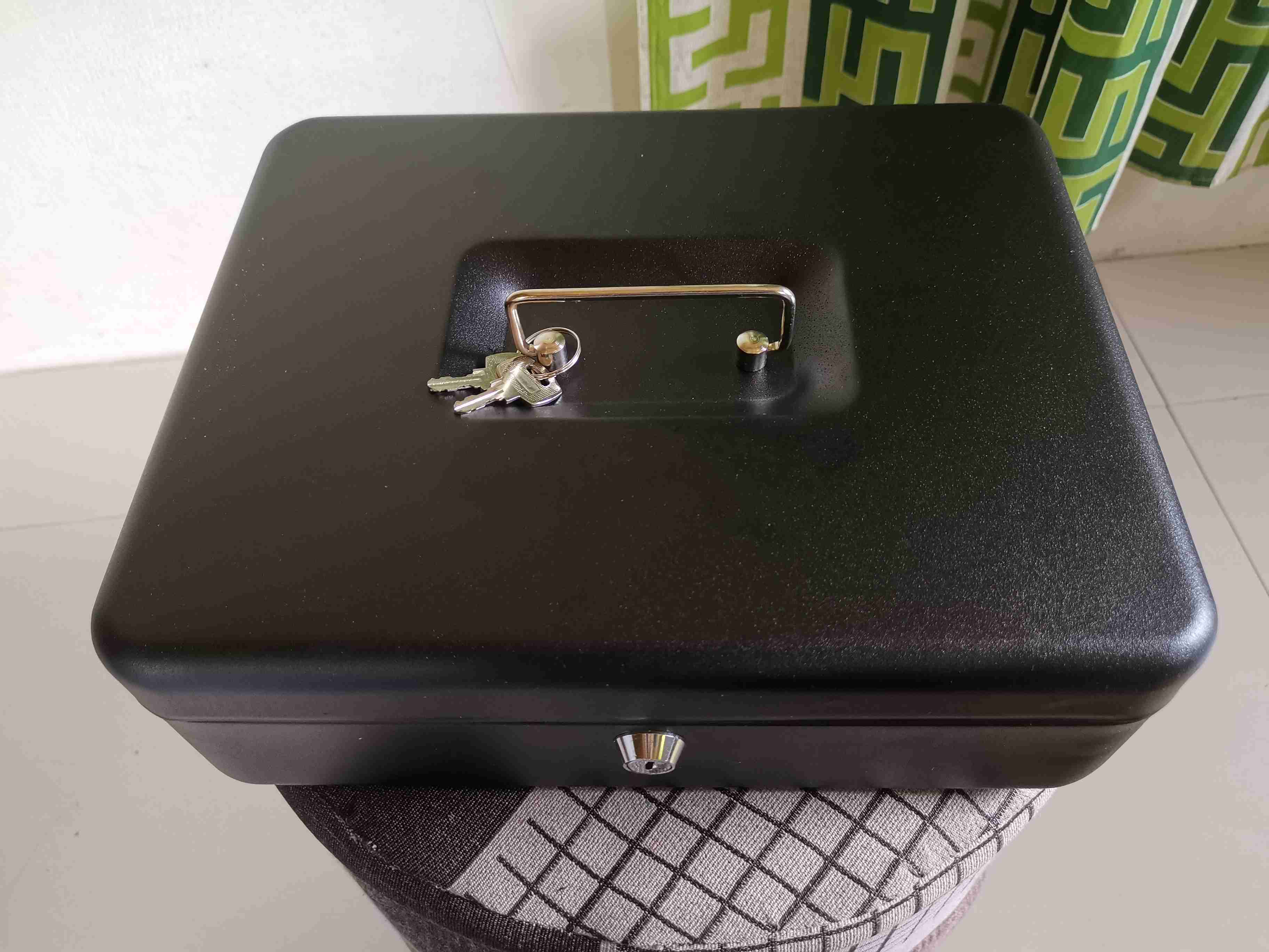 【TIMI】Cash box/ Portable Money Secret Safe Box Lock Metal | Shopee ...