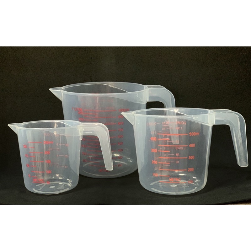 Measuring Pitchers Clear Plastic with labels 250ml 500ml 1000ml ...
