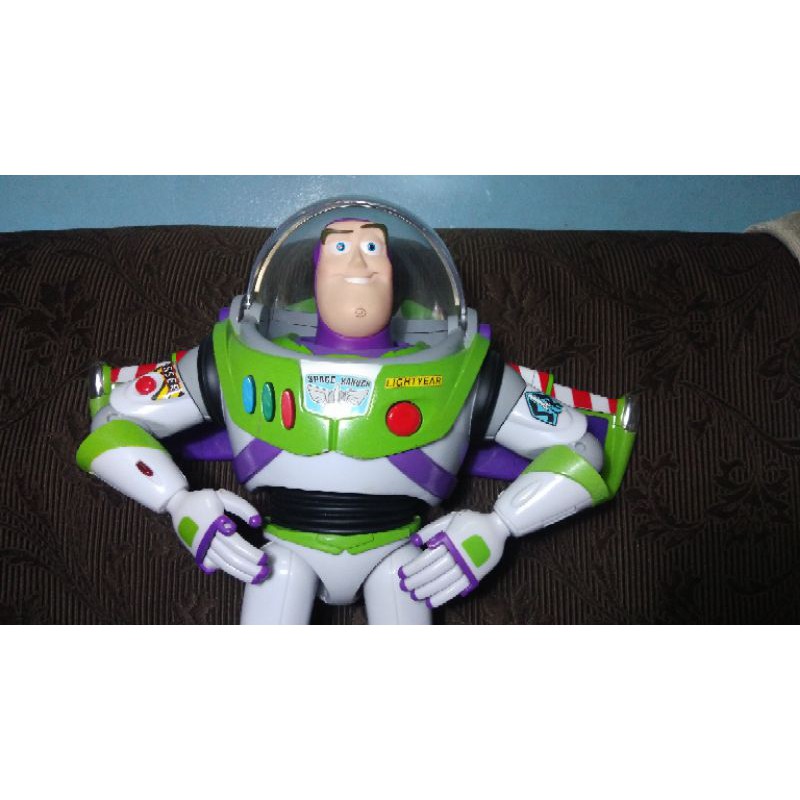 Toy Story Signature Collection Buzz Lightyear
