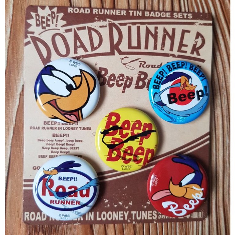 Authentic Road Runner Looney Tunes Tin Badge Set Preloved | Shopee ...