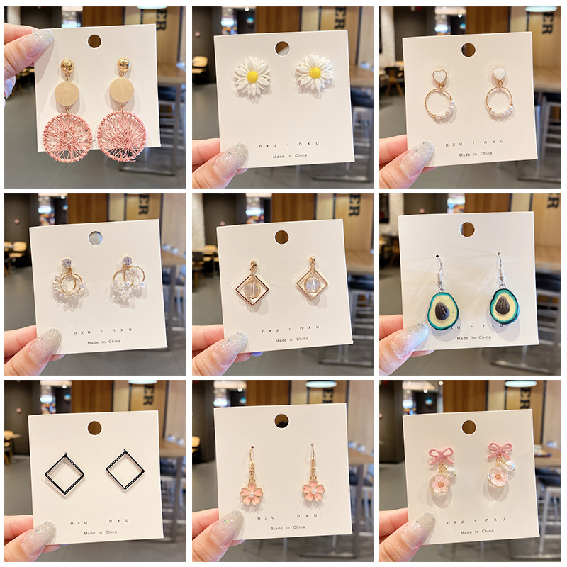Trendy Korean Style Temperament Simple and Cool Style Small Earrings ...