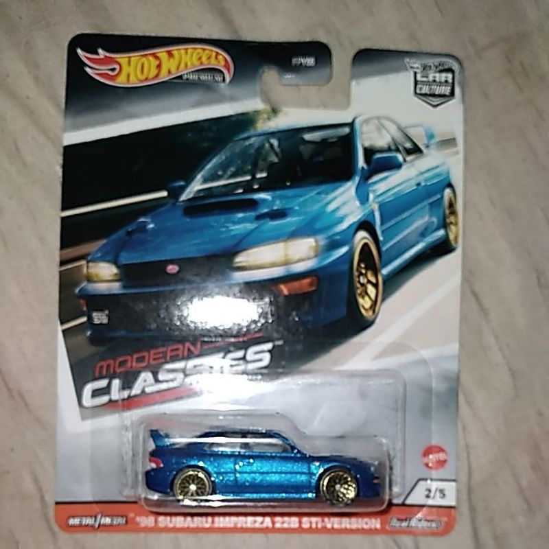 hot-wheels-premium-subaru-impreza-hot-wheels-flying-customs-nissan