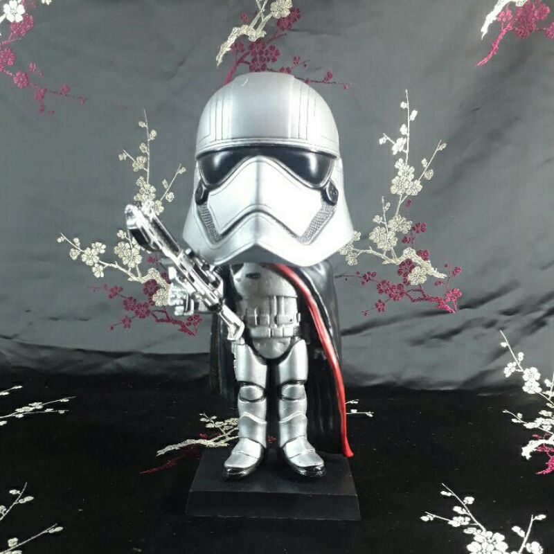 Star Wars: The Force Awakens - Wacky Wobbler - Captain Phasma Bubble ...