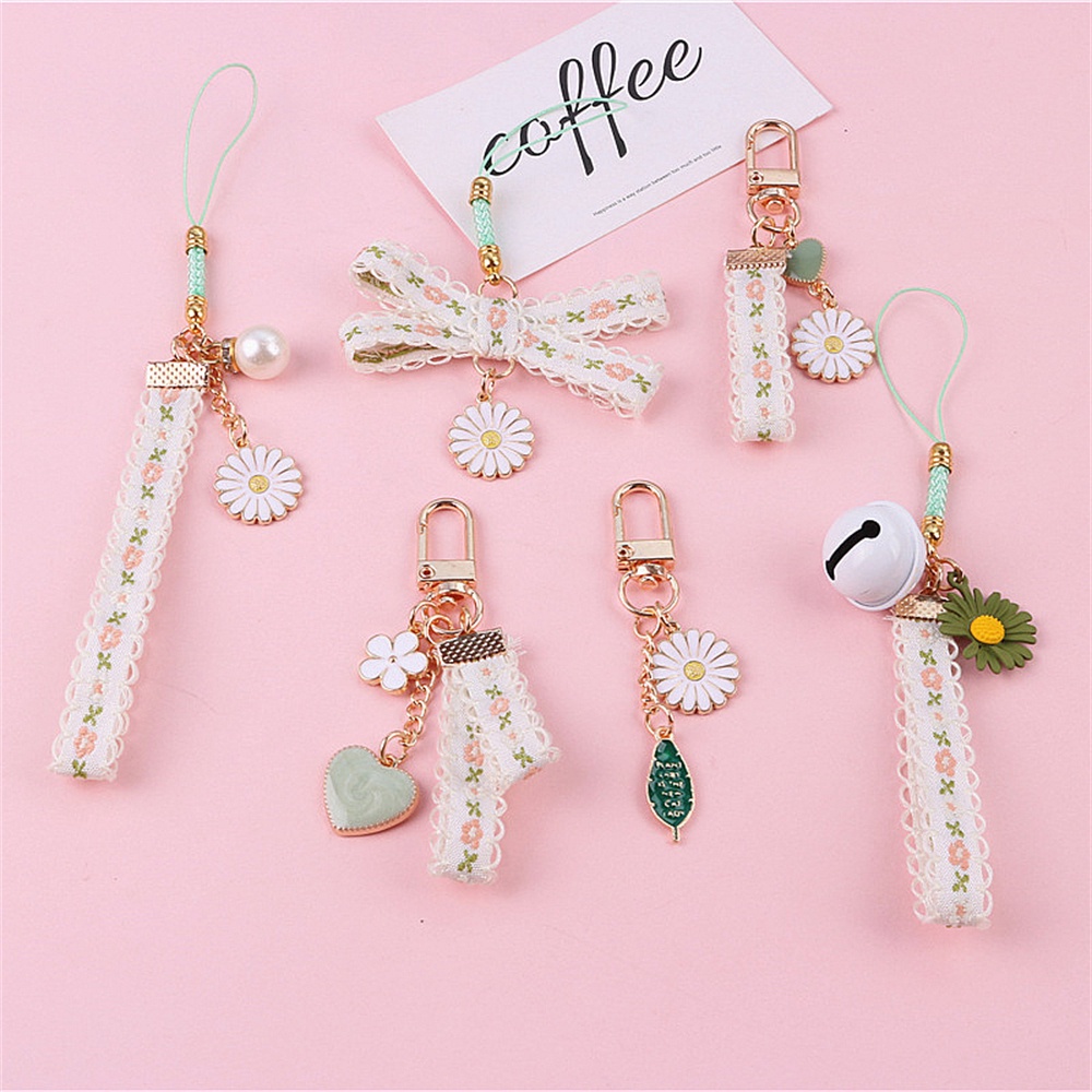 Ins Small Daisy Flower Keychain For Women Bell Ribbon Key Ring Bag ...