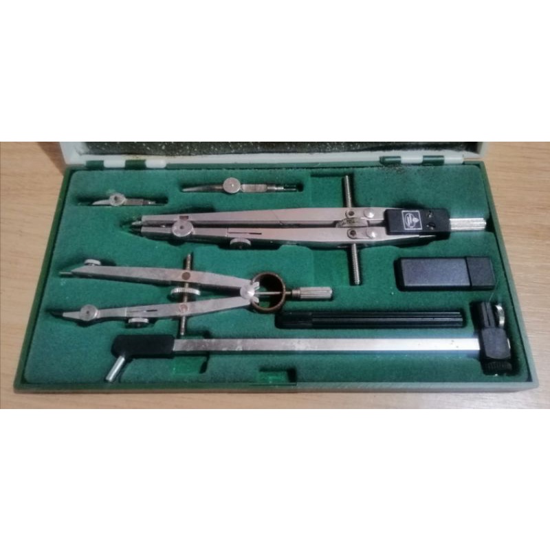 Faber-Castell Drawing Instrument Set (Compass Set) presyo ₱530