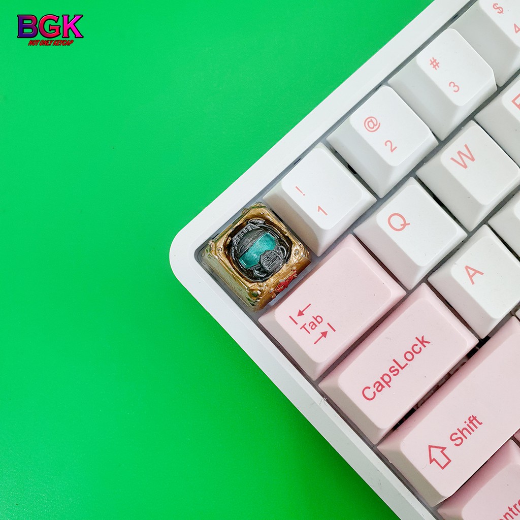 Super beautiful and unique doom slayer in doom game resin single keycap ...
