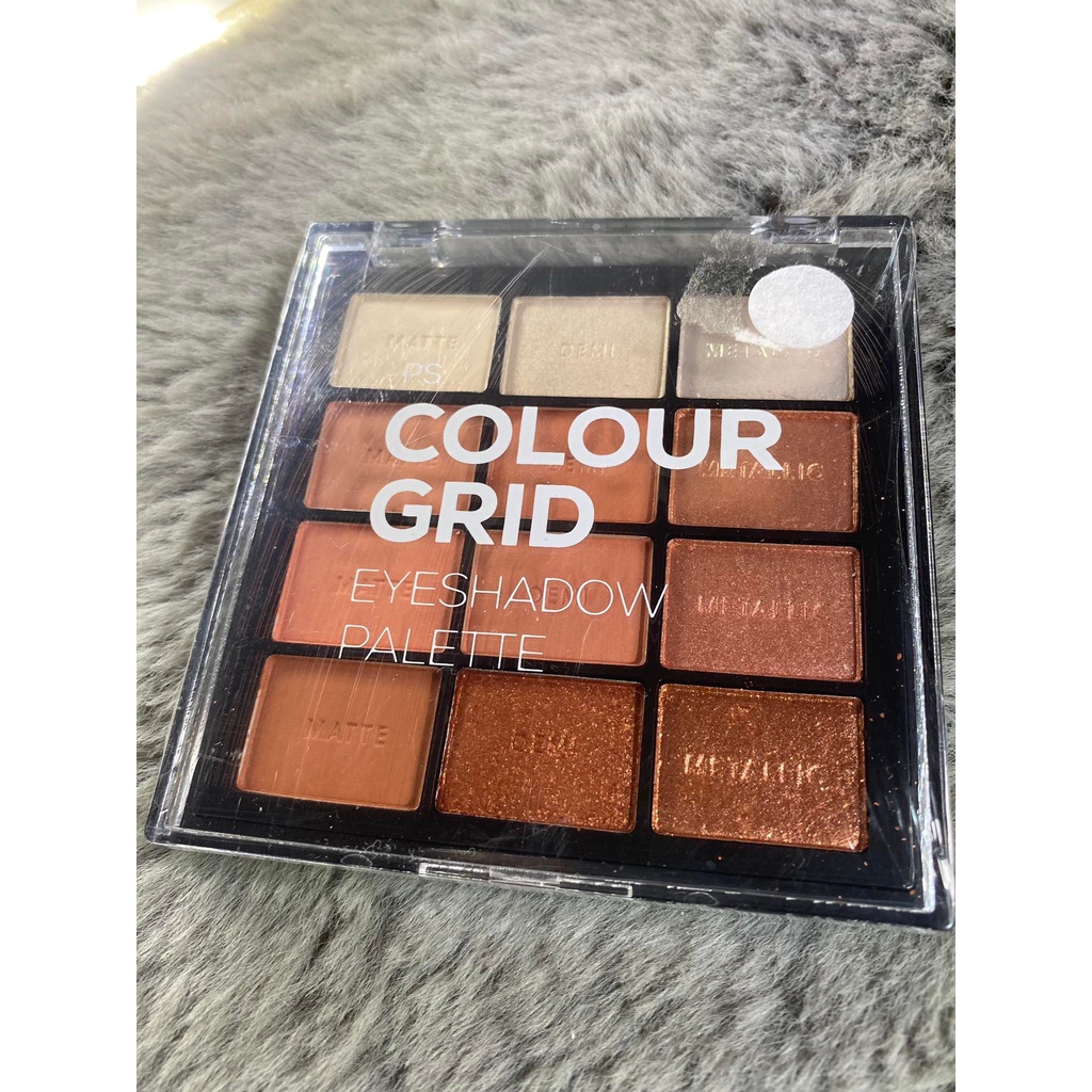 PS Colour Grid Eyeshadow Palette in Orange/Peach Tones from Primark ...
