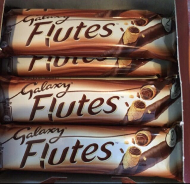 Galaxy Chocolate Flutes