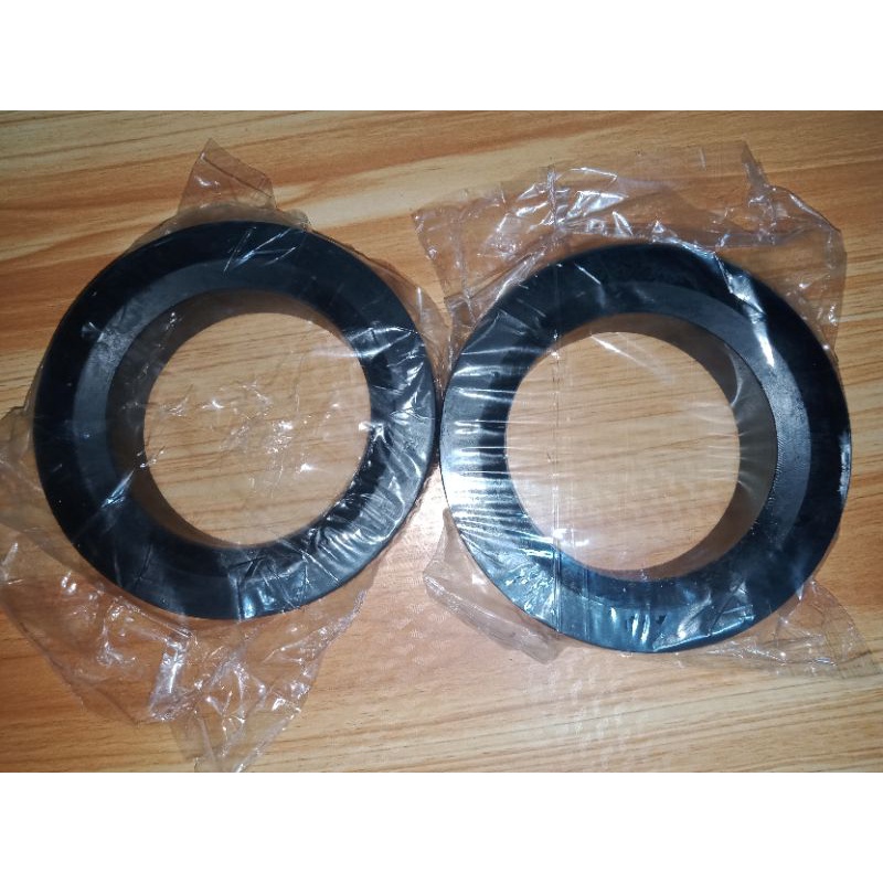 Rubber lifter for TOYOTA INNOVA any model set 2pcs in one set | Shopee ...