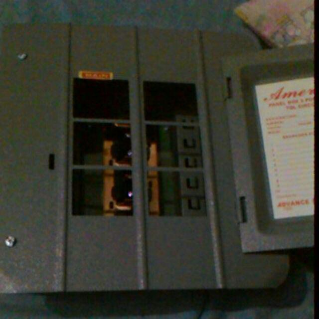 America Panel Box for 2-Pole Plug-In Breakers 2-10 Branches | Shopee ...