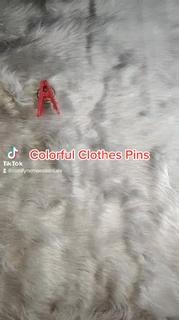 50-200pcs (Estimated) 1/4-1KG Clothes Clip (Sipit) Affordable Clothes ...