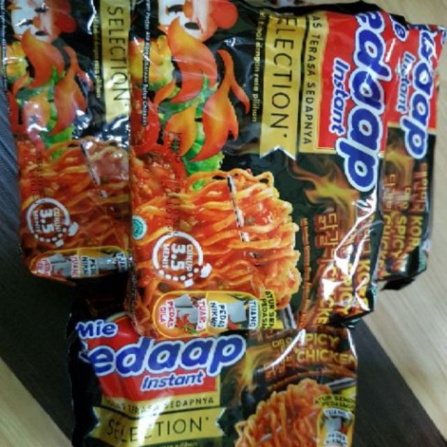1 PAKET MEE SEDAP / mi sedaap | mee sedap korean spicy chicken | mee ...