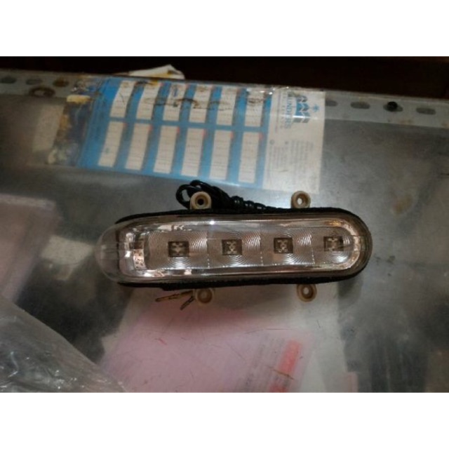 Isuzu Panther, Innova, Avanza rear view signal lights - UniTop