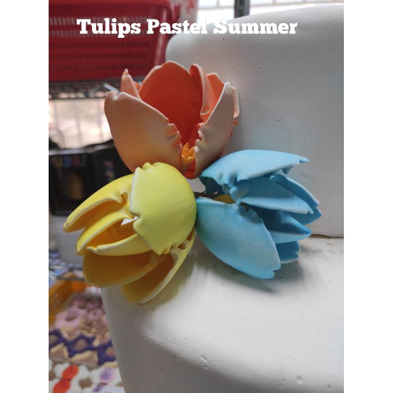 Tulips Bunch Pastel Summer motif edible cake topper Gumpaste Flower ...