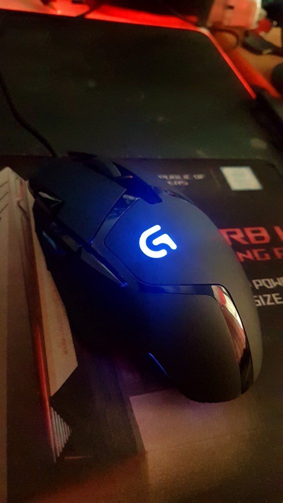Logitech Gaming Wallpaper G402