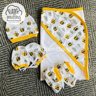 little muffins 6 in 1 Newborn Receiving Set (Blanket, Bonnet, Mittens ...