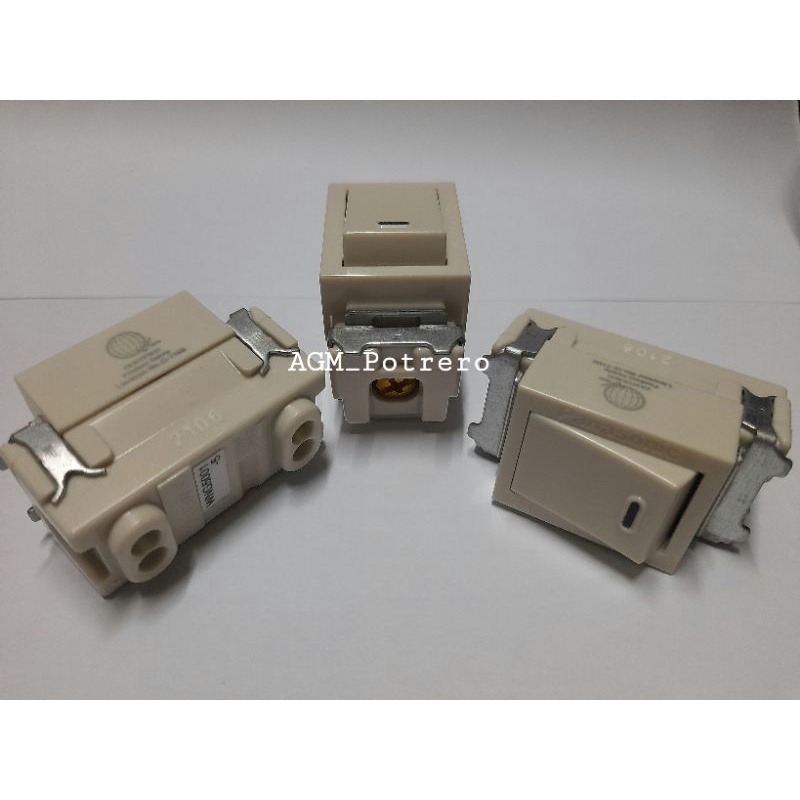 PANASONIC 1 WAY SWITCH CLASSIC ( WNG - 5001 - 5 ) - UniTop