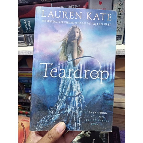 Teardrop by Lauren Kate | Shopee Philippines