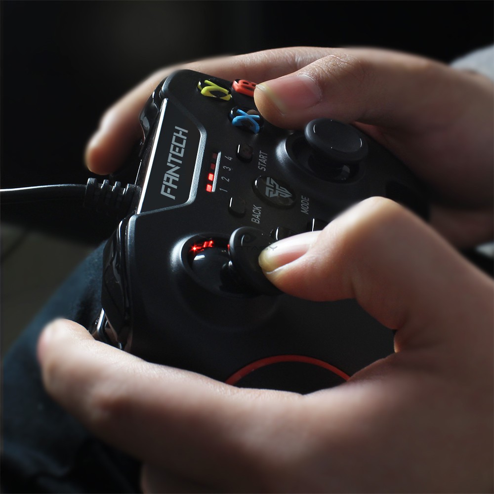 ORIGINAL FANTECH GP11 GP12 SHOOTER WIRED GAMING CONTROLLER [GAMEPAD JOY ...