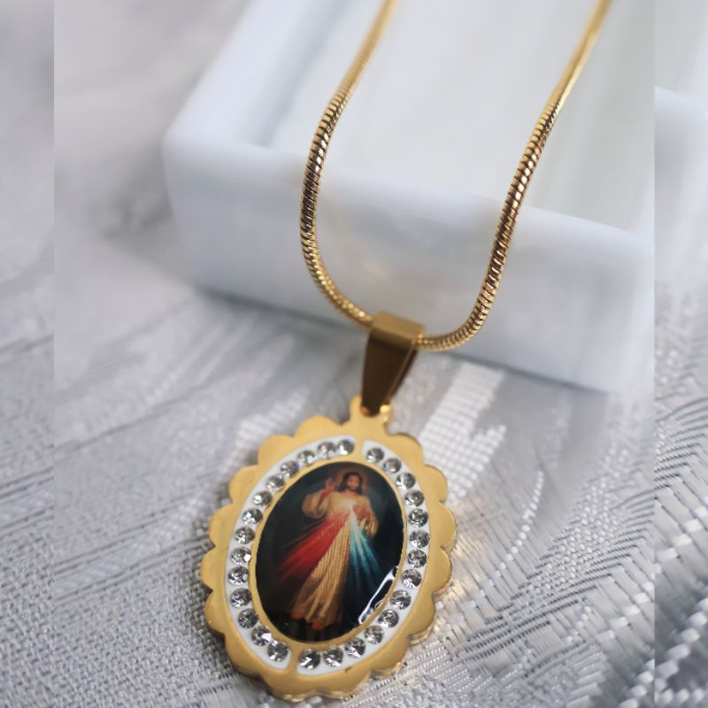 Divine Mercy Stainless Gold Necklace (29cm) | Shopee Philippines