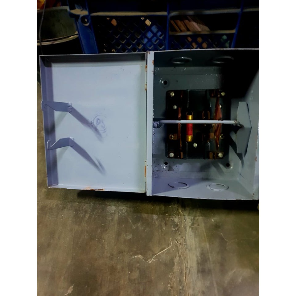 Champion Safety Switch Double Throw 2 pole 30A for generator | Shopee ...