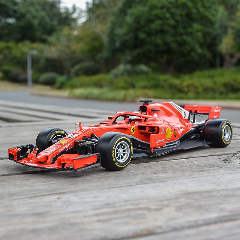Bburago 1:18 Ferrari 2018 SF71H F1 Racing #7 #05 Formula Car Static Die ...