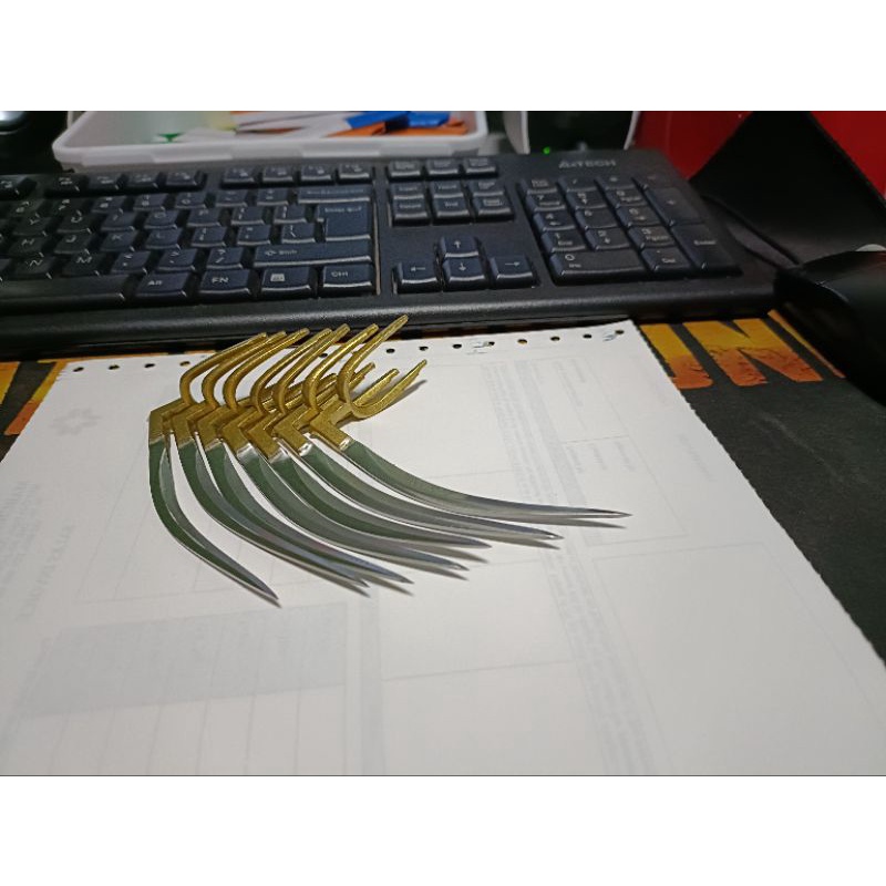 tari/gaff 3pcs for only 2200 2mm,no ring, semi slasher,medpoint,1 0 ...