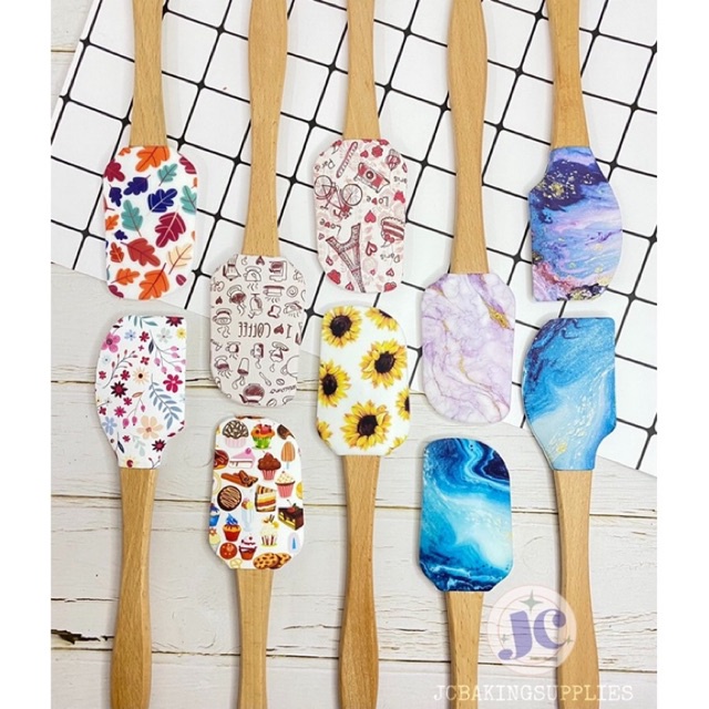 Heat Resistant Wooden Spatula with Design Floral Themed Spatula Heart ...