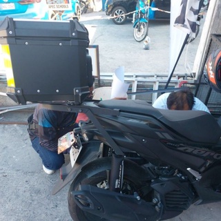 Aerox V1 V2 alloy top box bracket / Armored monorack for Aerox V1 V2 ...