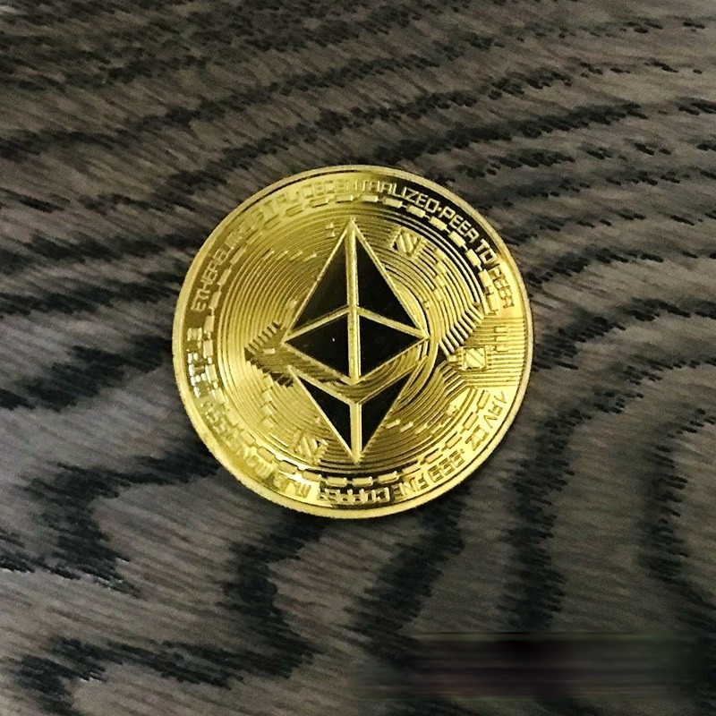 Eth gold-plated anniversary coin printed with Ethereum singer | Shopee ...