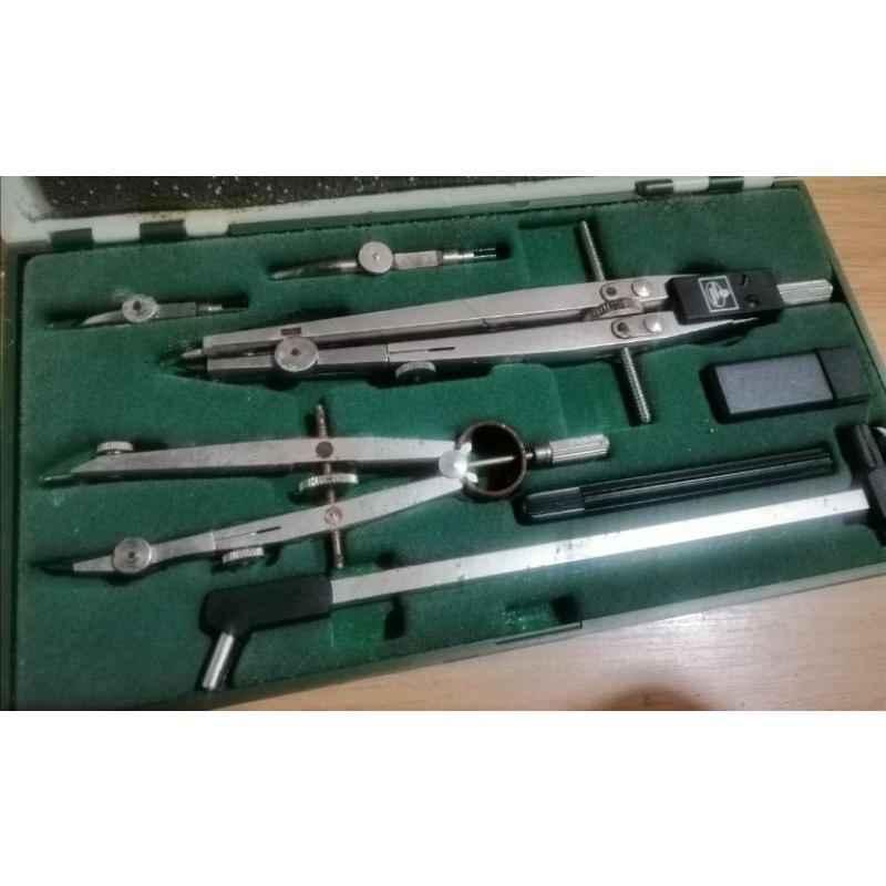 Faber-Castell Drawing Instrument Set (Compass Set) presyo ₱530