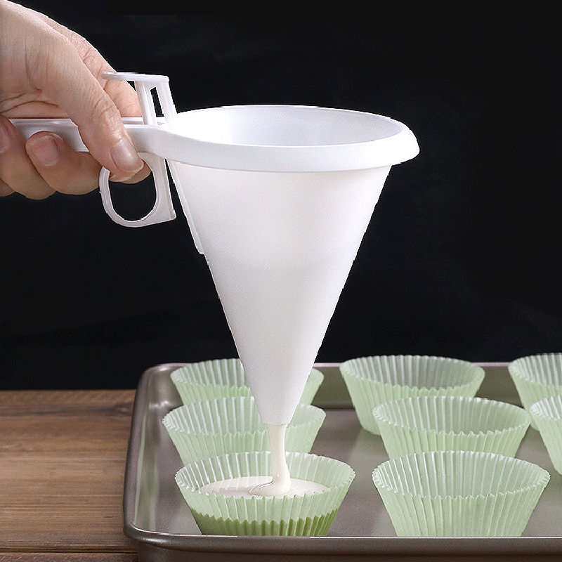 1Pcs Cream Cake Pancakes Muffin Funnel Tools Kitchen Adjustable ...