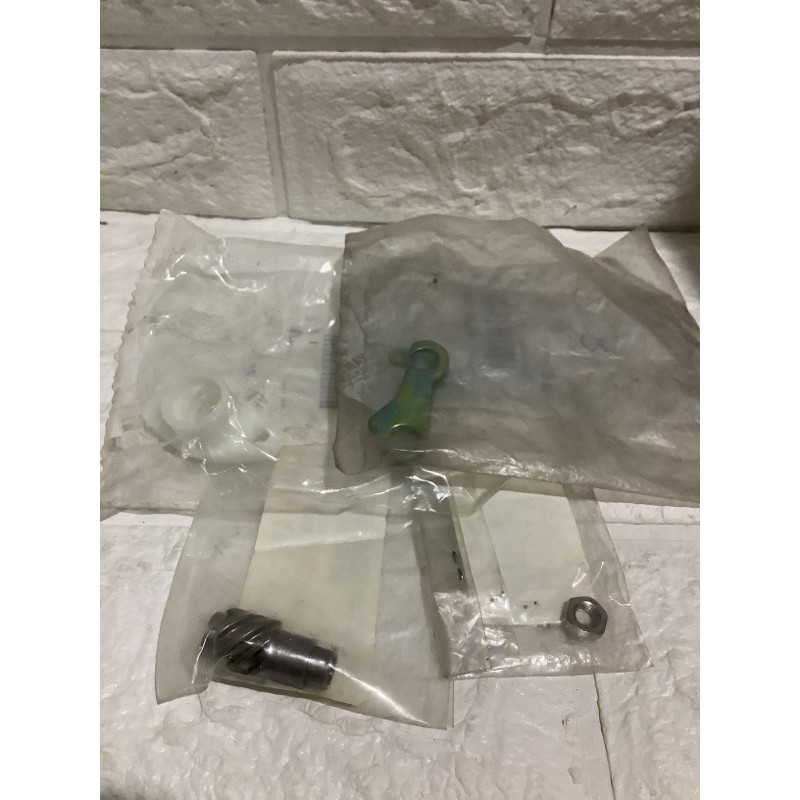 RS100 PUSH SCREWE/spring tensioner/screw aduster/screw/Nut/bolt ...