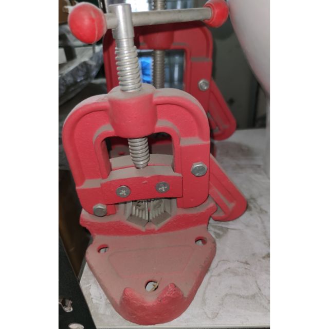 Galvanized Iron Bench Pipe Vise (Gato) 1 To 2 Inches | Shopee Philippines