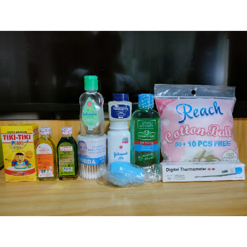 Newborn Essentials Kit Bundles Set 2 Johnsons Baby Oil with tikitiki ...