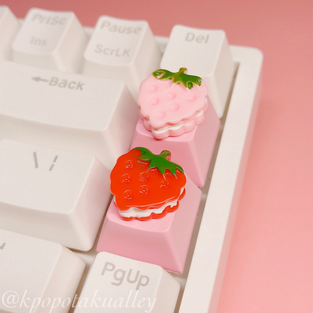 Strawberry Biscuit Artisan Keycaps | Kpop Otaku Alley Keycaps | Shopee ...