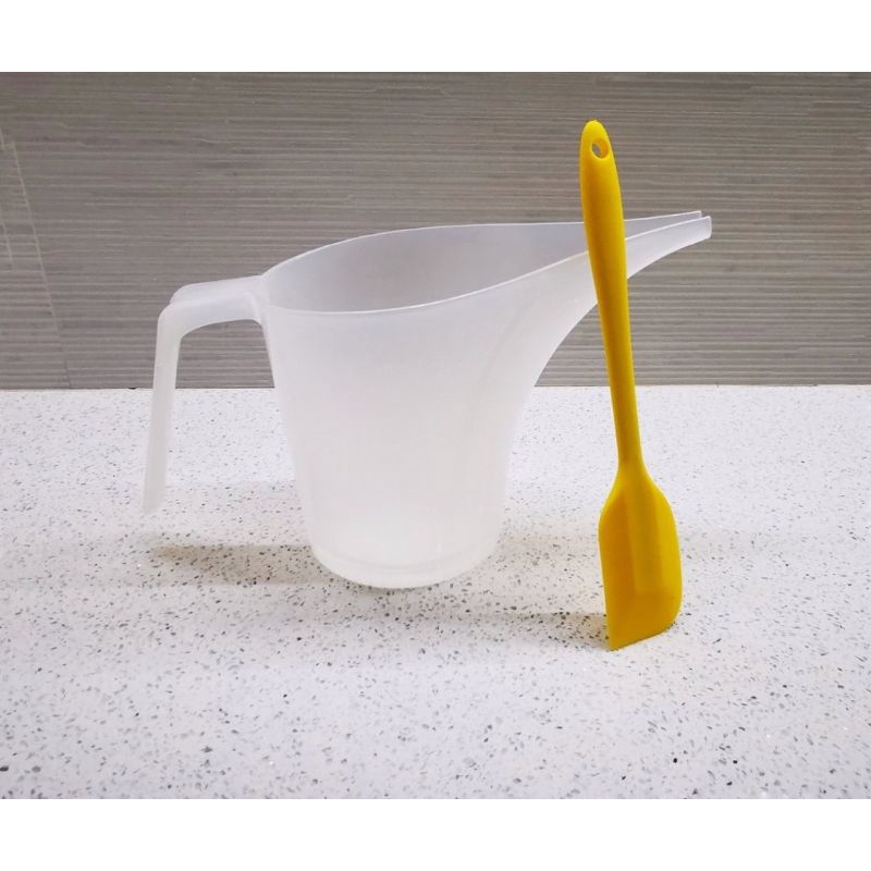Measuring Cup 1L Plastic Beaker with silicone spatula | Shopee Philippines