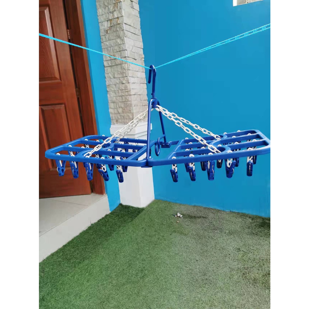 HM Foldable Hanger With 40 Pcs Clip Organizer Drying Plastic Hanger ...