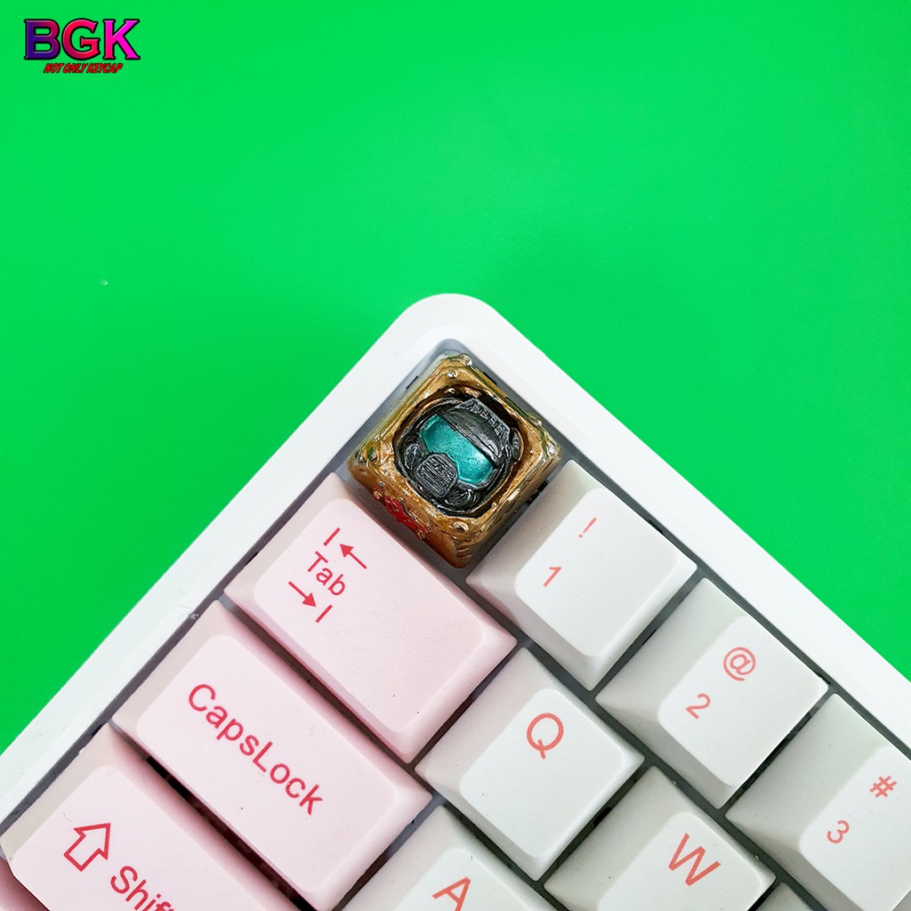Super beautiful and unique doom slayer in doom game resin single keycap ...