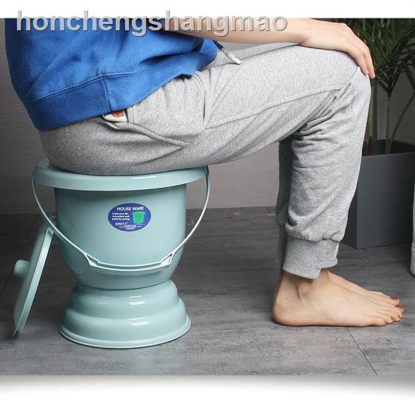 4.20 Fat People With Thick Heightened Adult Elderly Sitting Toilet ...