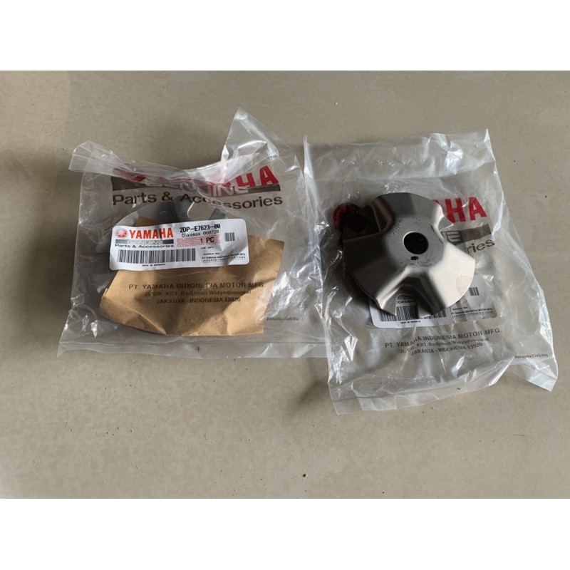 back plate nmax/aerox 2DP-E7623-00 original | Shopee Philippines