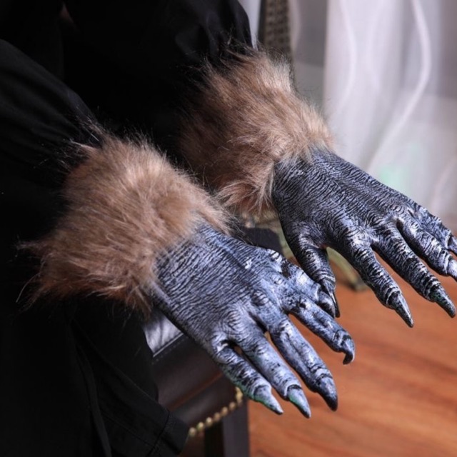 Realistic Werewolf Claws