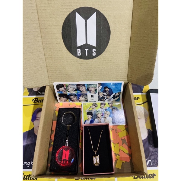 BTS Gift Box is NOW AVAILABLE! | Shopee Philippines