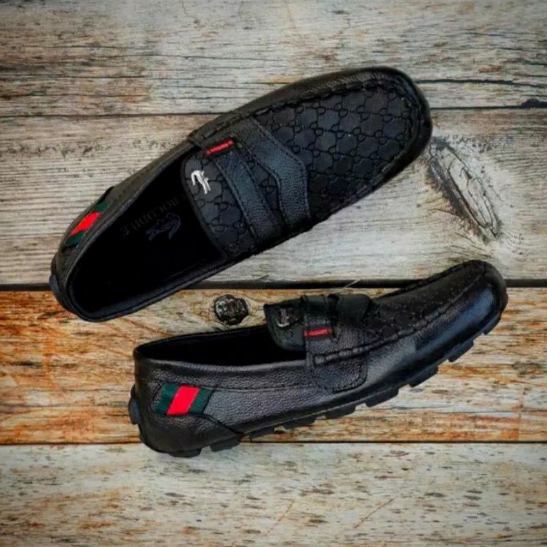 PRIA HITAM Genuine Leather Crocodile Pantofel Men Casual Shoes Work ...