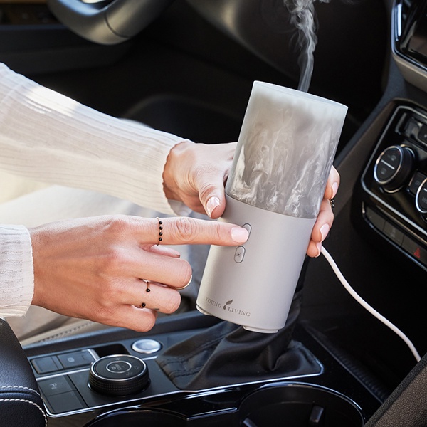 Young Living Viya Diffuser Travel Diffuser Limited Edition | Shopee ...