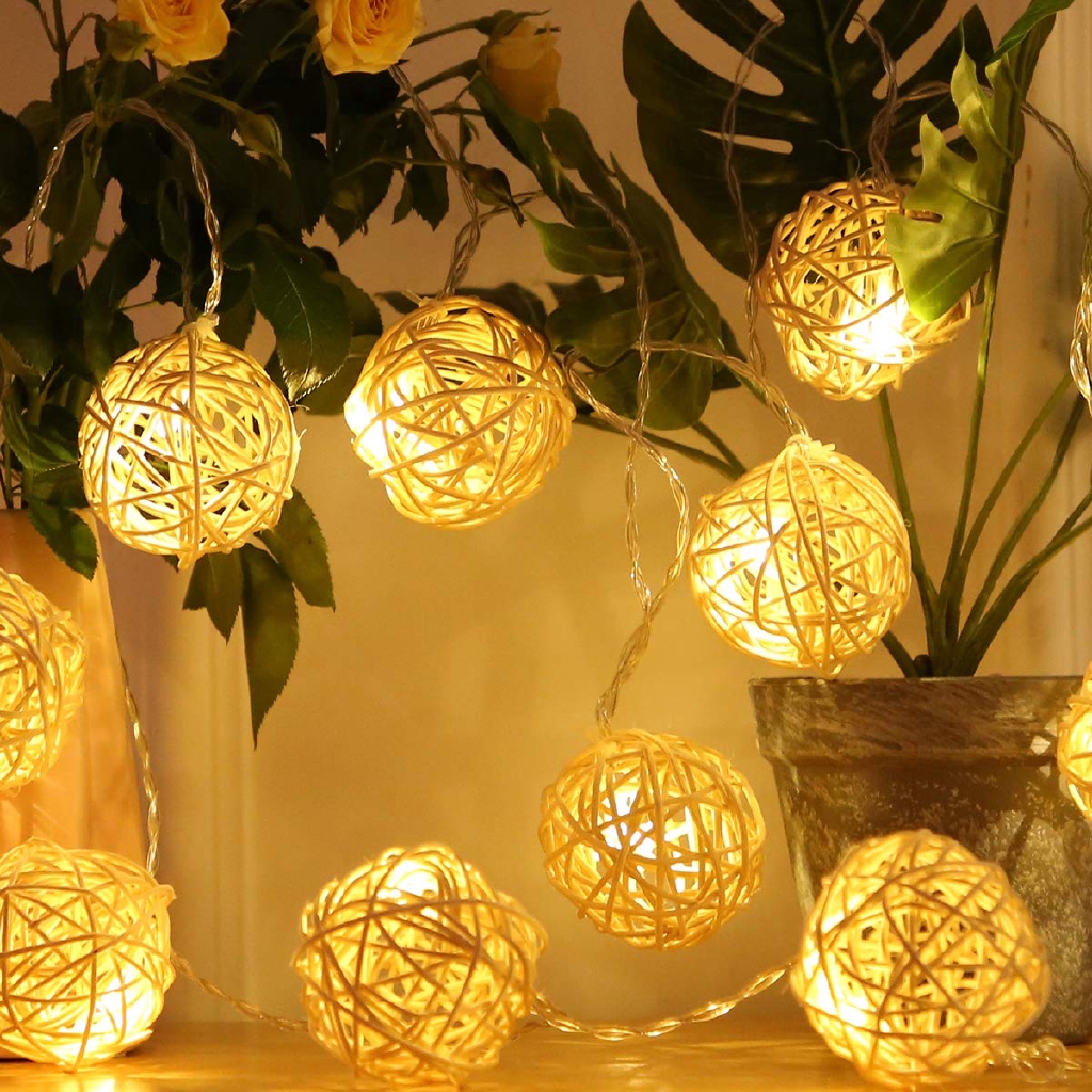 2M 20 LED Globe Rattan Ball String Lights / Battery Operated Wire ...